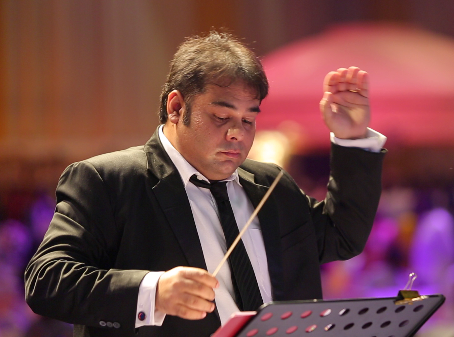 ABOUT – Michael Makhal